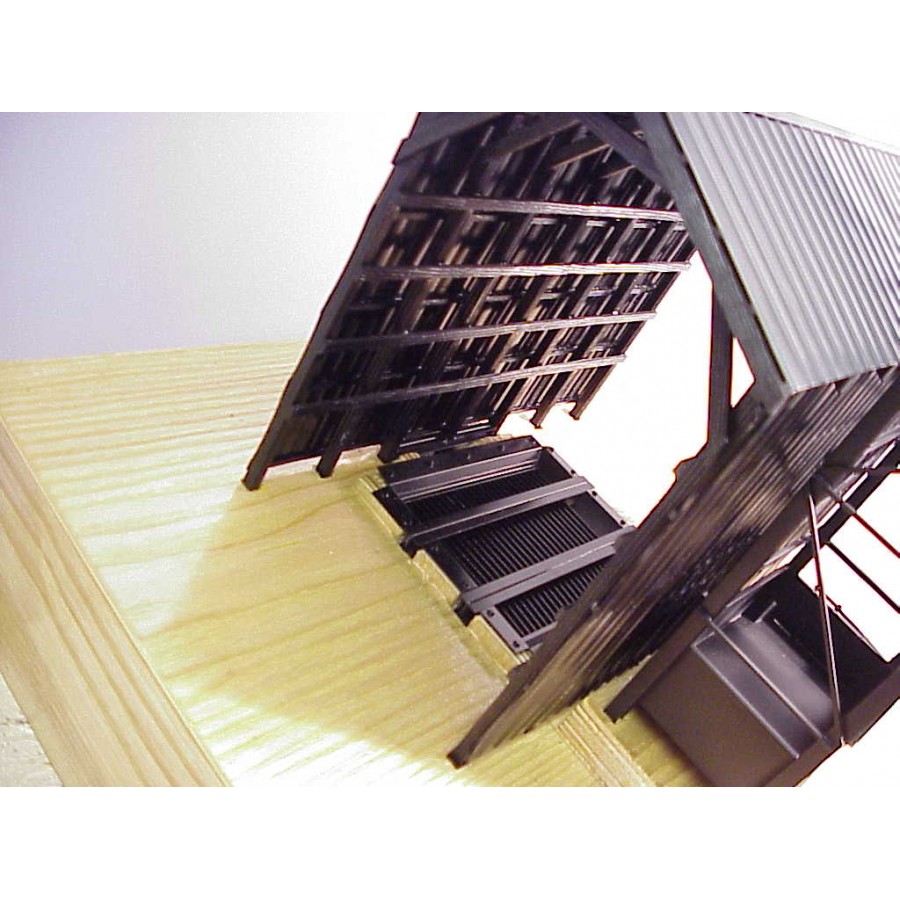 (O Scale) Redler 50 Ton Automatic Coal Loader (No Sand Tank or Sand House)