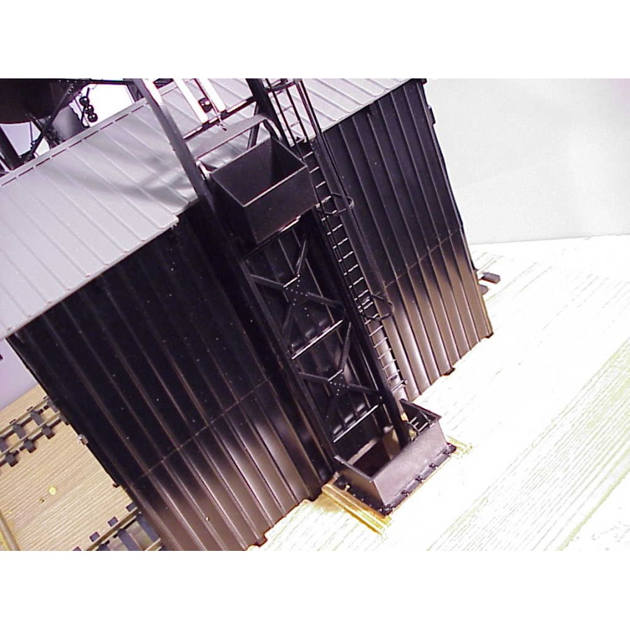 (HO Scale) Redler 50 Ton Automatic Coal Loader With Sand Tank (Left ...