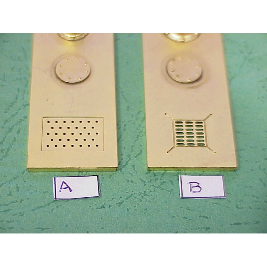 Poage Style 'H' Water Column w/ Universal Spout, HO Scale.