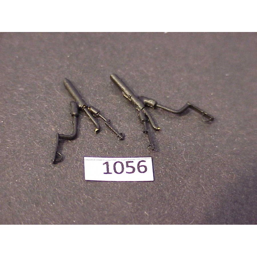 1056 - HO Scale - Steam Loco pipe clamps, extended base, 2 sizes (1/16 ...