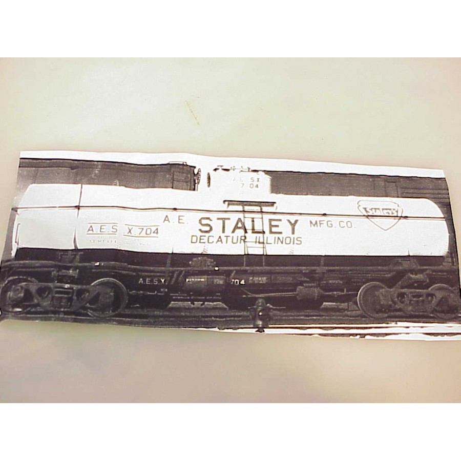 1177-8 - HO Overland Tank Cars, Staley AESX 704 - Pkg. 1 set
