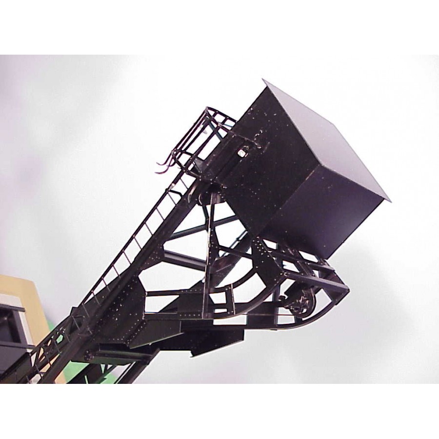 O FM Cinder Conveyor